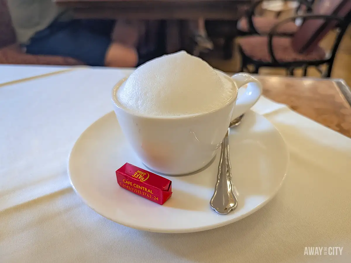 Top 10 Foods to Try in Vienna (And Where to Find Them!)